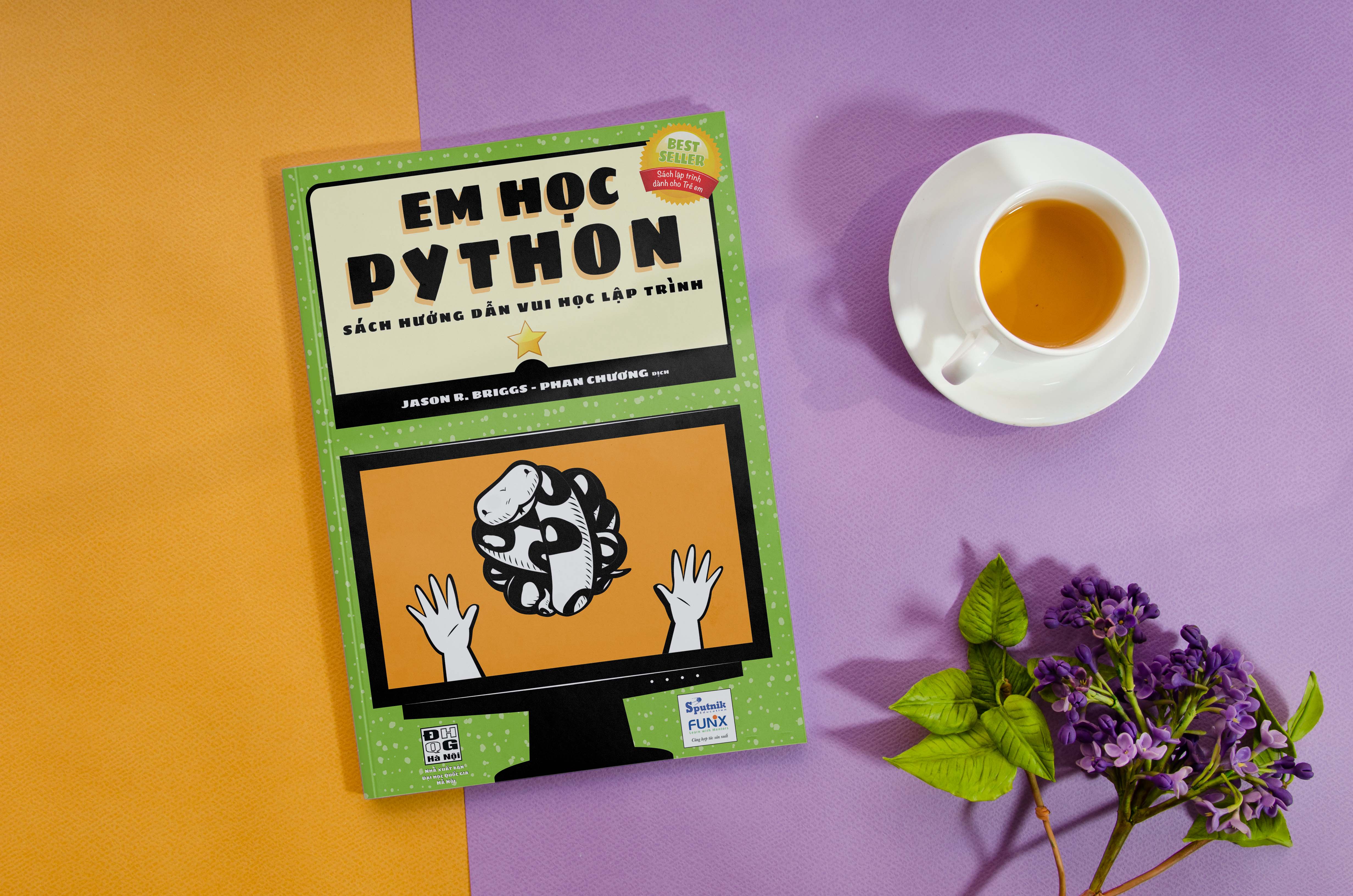 Sách Em học Python – Dịch giả Phan Chương – Tác giả Jason R. Briggs